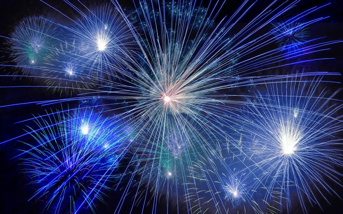 Entertainment & Fireworks in Sunrise - South Florida on the Cheap